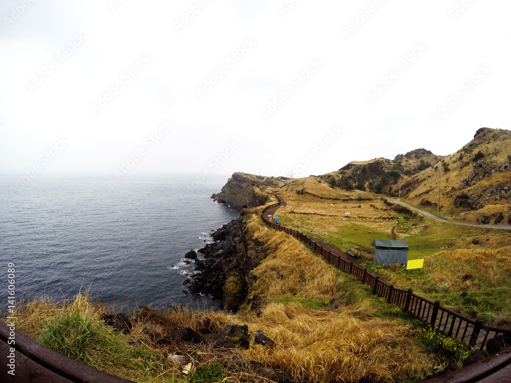 Foto de Landscape in South Korea / A landscape is the visible features ...