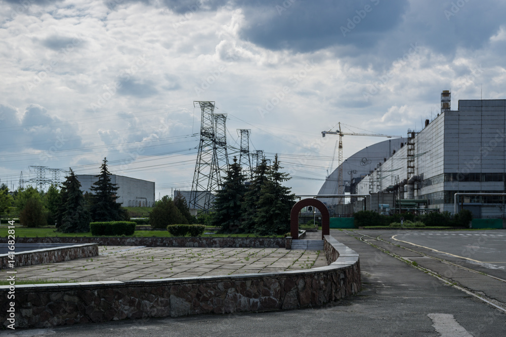 Chernobyl reactor, Exclusive last photo before the arch will be ...