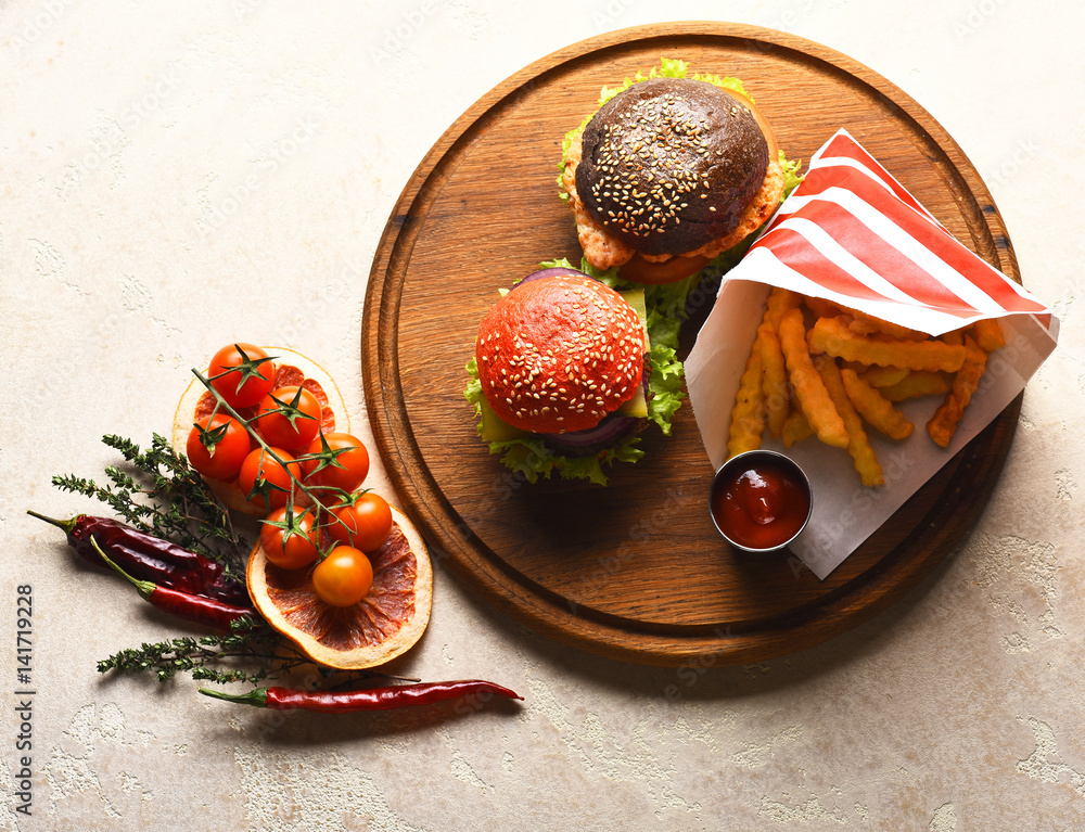 Fast food of two tasty hamburgers and french fries foto de Stock ...