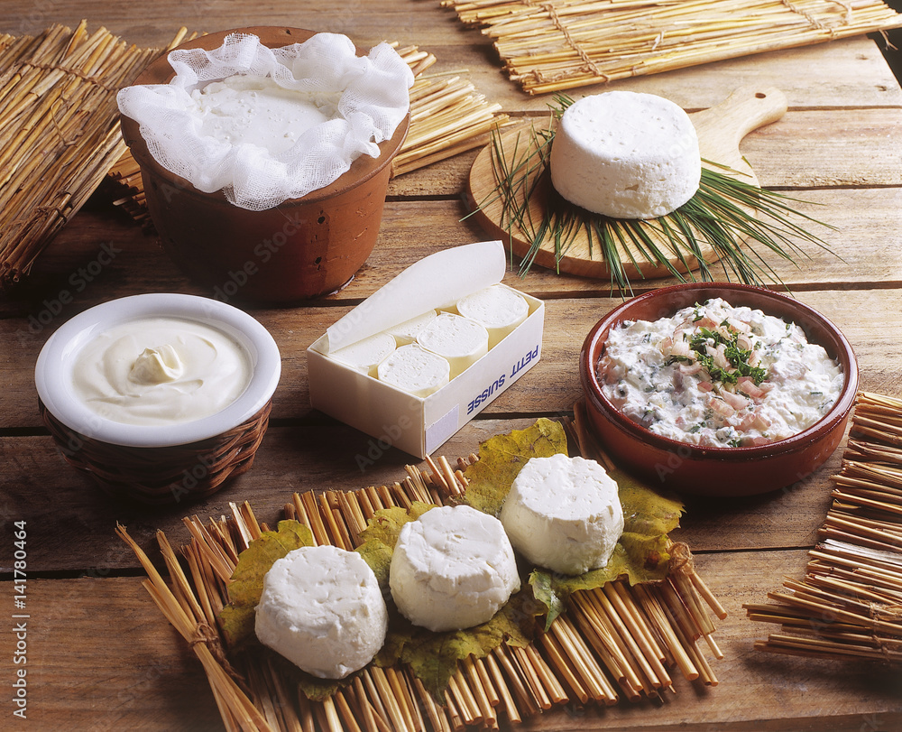 Fromages frais / Petit Suisse / Fromage blanc Stock Photo | Adobe Stock