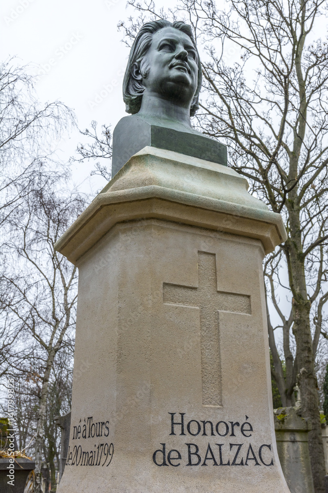 Tombe d'Honoré de Balzac / Cimetière du Père Lachaise / Paris Stock ...