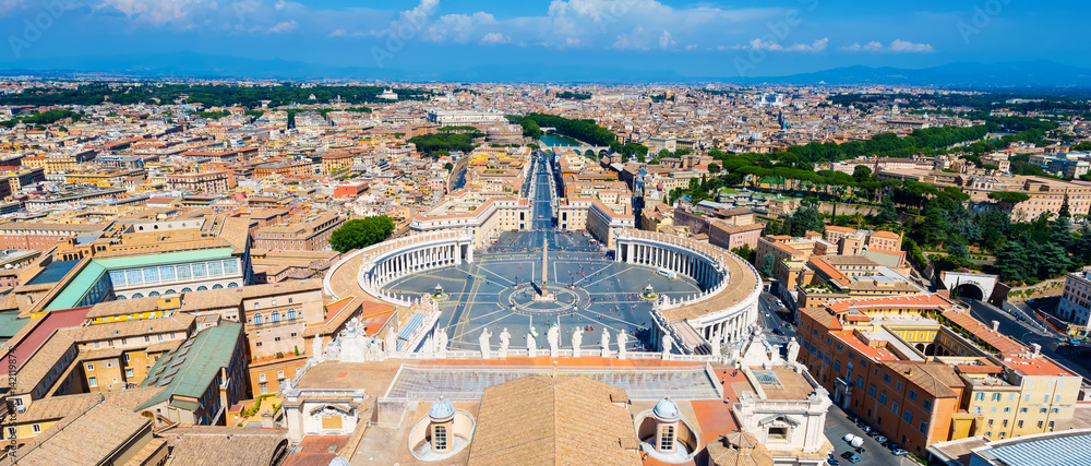 Rome St. Peter's Square Panorama - wide angle view, catholic ...
