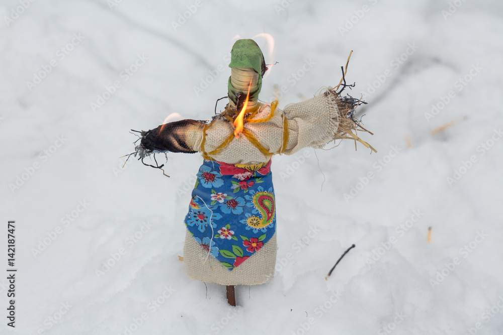 burning effigies of Carnival/ The ritual burning of effigies of ...