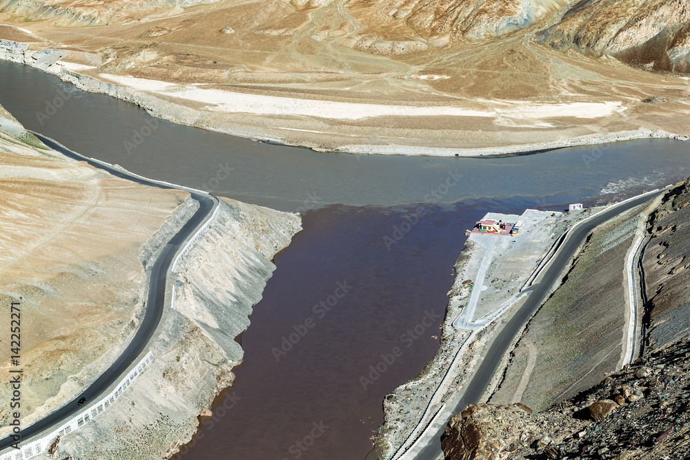 The confluence of the Indus and Zanskar river - Ladakh, Jammu and ...