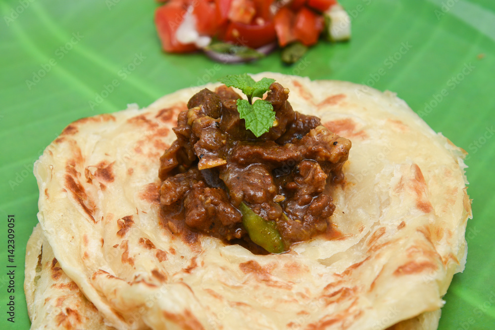 Kerala parathas / porotta / roti / parotta / barotta/ naan layered ...