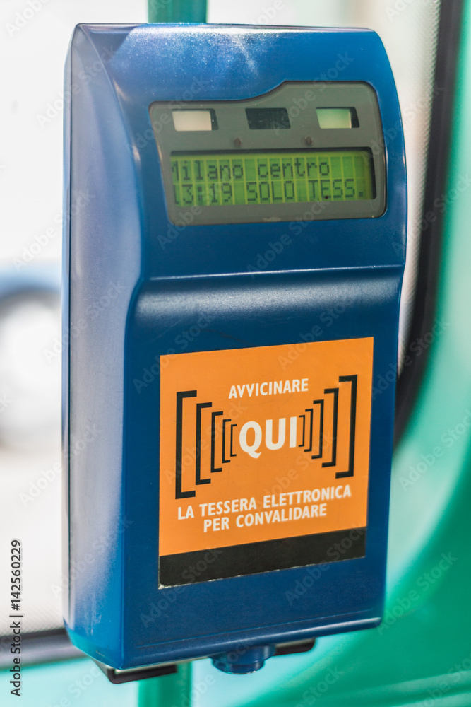 Bus prepaid ticket validation system in Milan- Sistema di validazione ...
