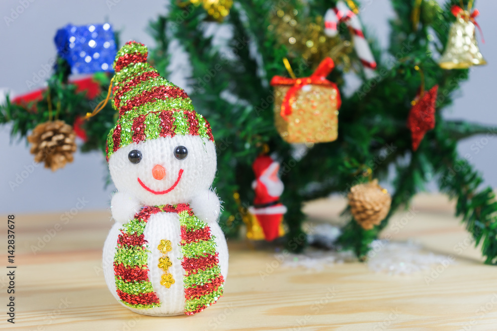 snowman looking up,Vintage Christmas background with Christmas ...