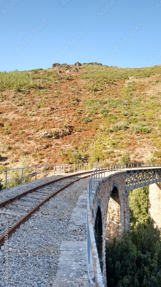 Viadotto ferrovia Mandas - Arbatax, presso Seui, Sardegna (percorso del ...