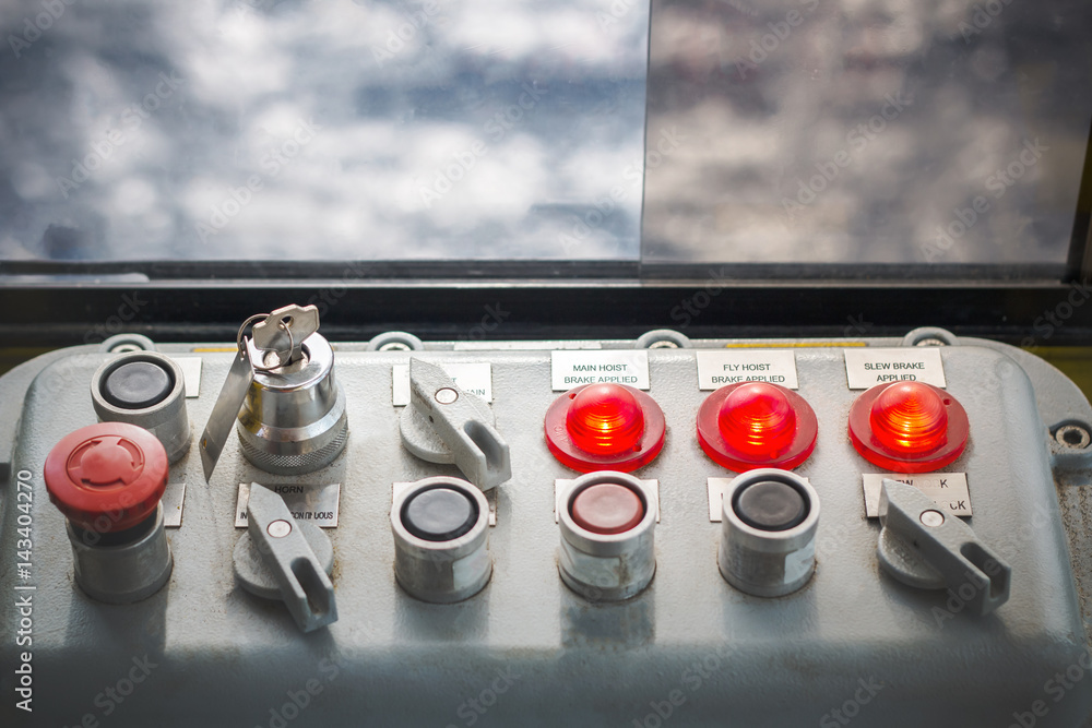 Foto de Control panel,offshore pedestal crane control panel for crane ...