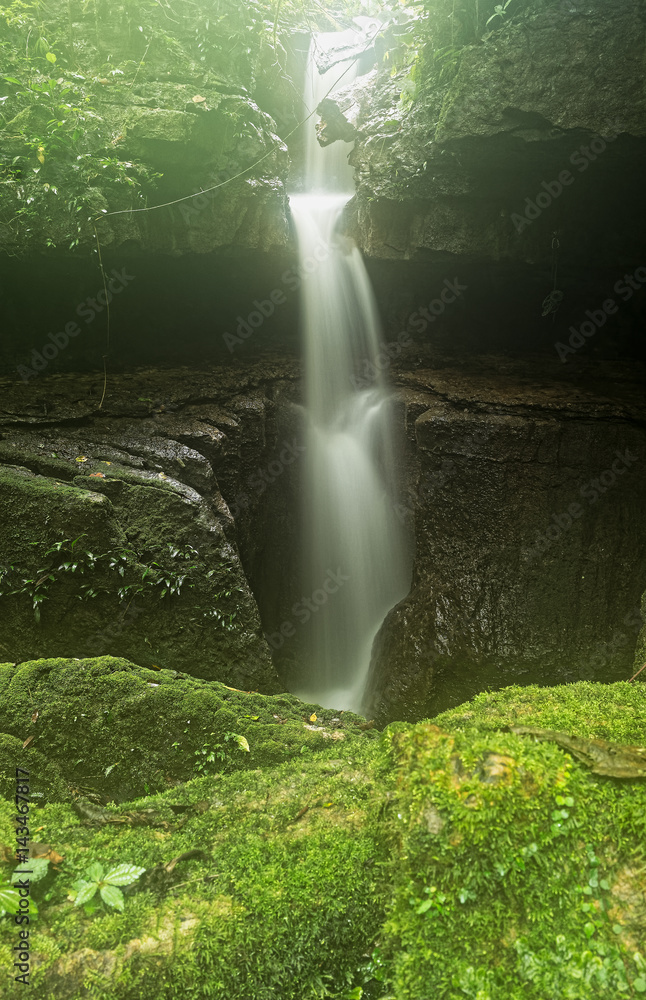 waterfall interior mayei cave the cave where the wind is born (cueva ...