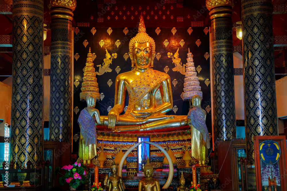 Phra Phuttha Chinnasi Buddha Image at Wat Phra Si Rattana Mahathat ...