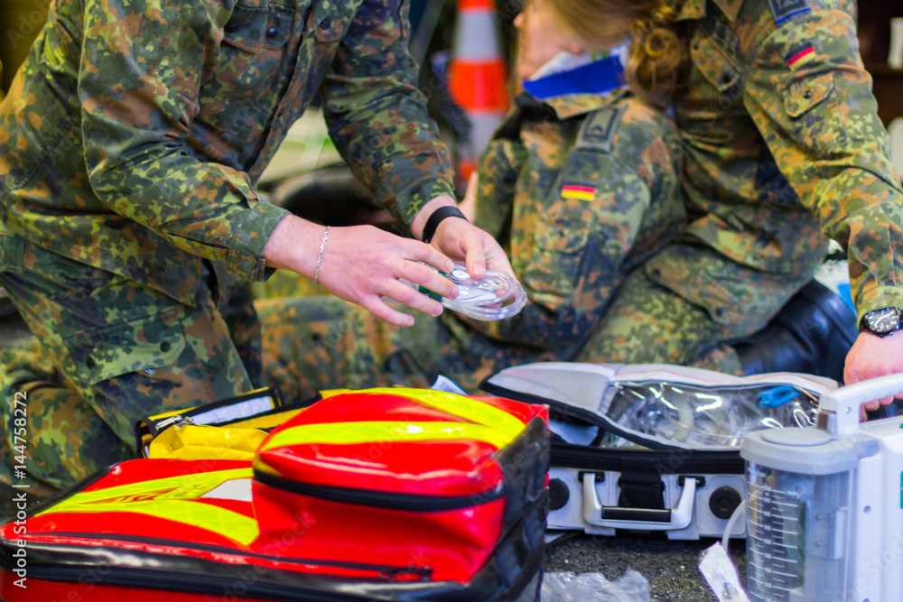 german paramedic soldiers has a medical exercise Stock-Foto | Adobe Stock