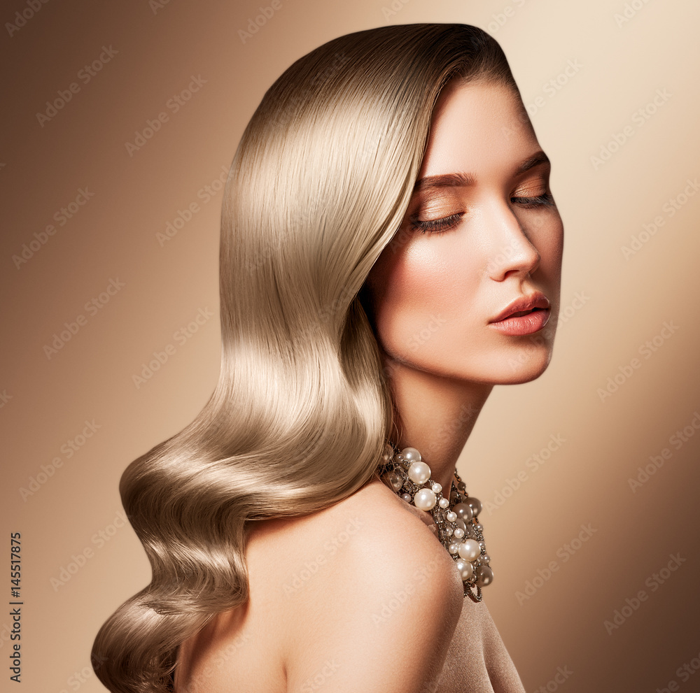 Beautiful model girl with long wavy and shiny hair . Woman with curly ...