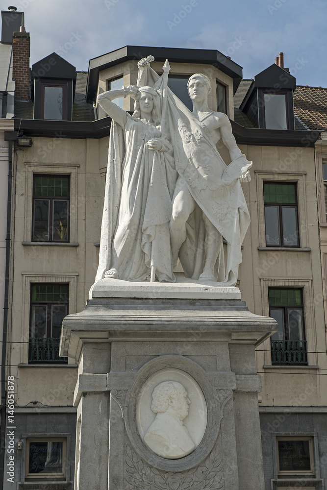 Denkmal für den flämischen Autor Jan-Frans Willems, auf dem Platz St ...