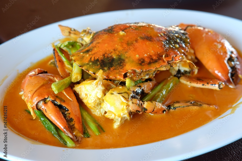 Stir-fried Crab in Curry Powder / This Thai recipe for stir-fried crab ...