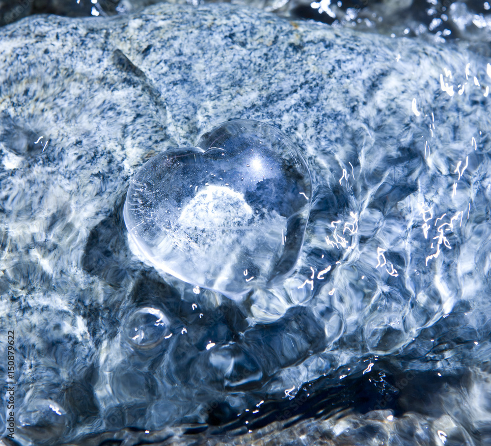 Quellwasser Stock-Foto | Adobe Stock