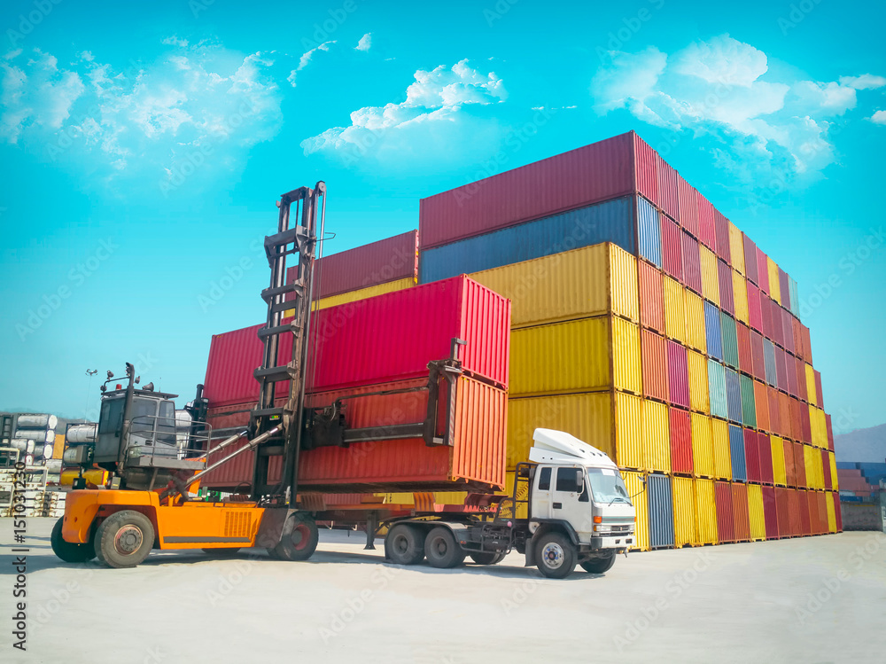 Double empty container handling with side-lift spreader in yard Stock ...