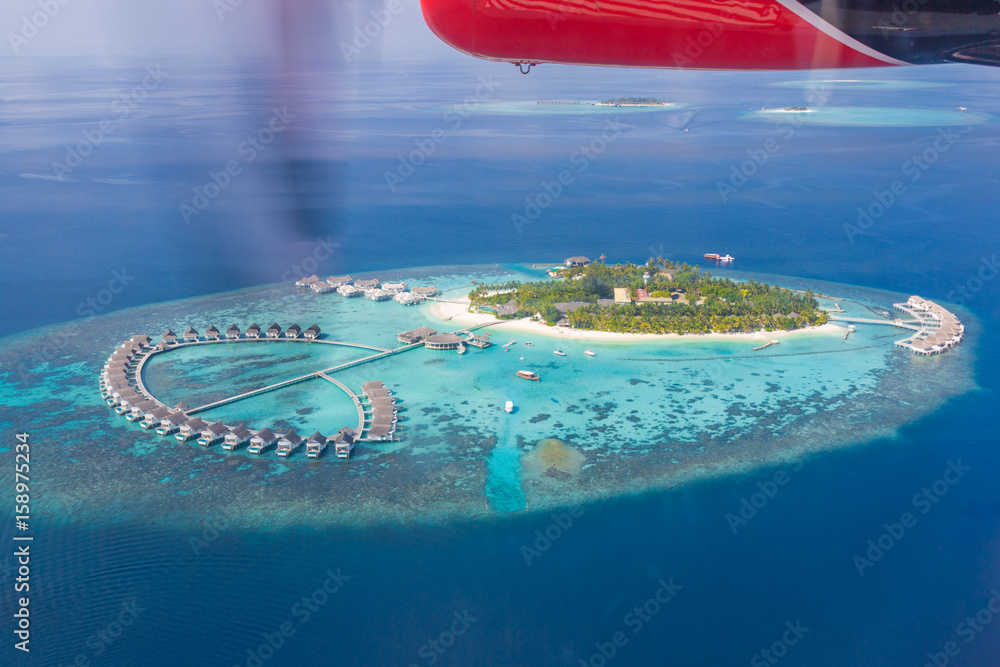 Maldives beach from birds eye view. Aerial view on Maldives island, Ari ...