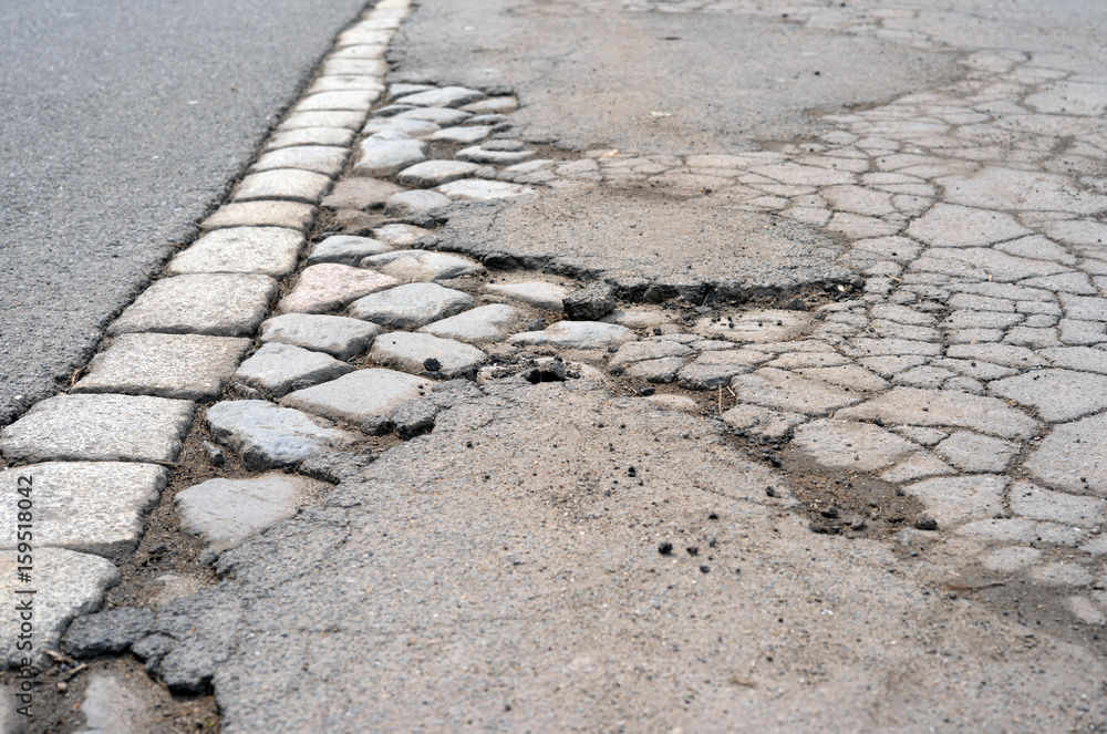 Asphalt Schaden Strasse Stock-Foto | Adobe Stock