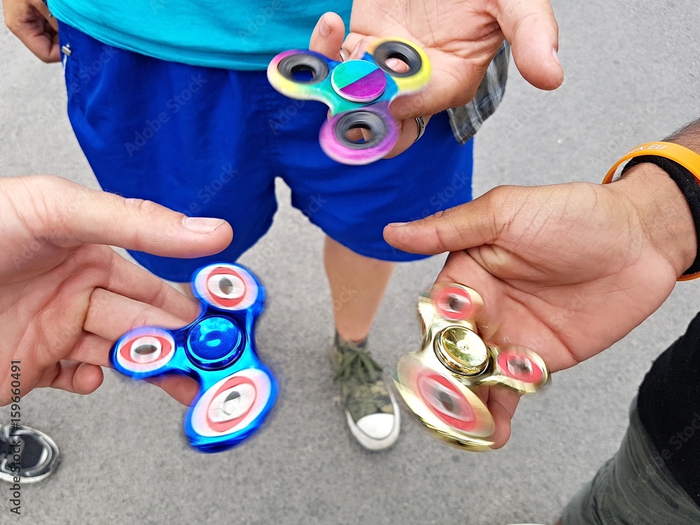 Fidget spinner Stock-Foto | Adobe Stock