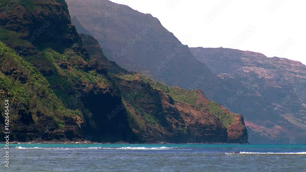 Close up Ke'e Beach cliffs, Kauai, Na Pali Coast, with natural stereo ...