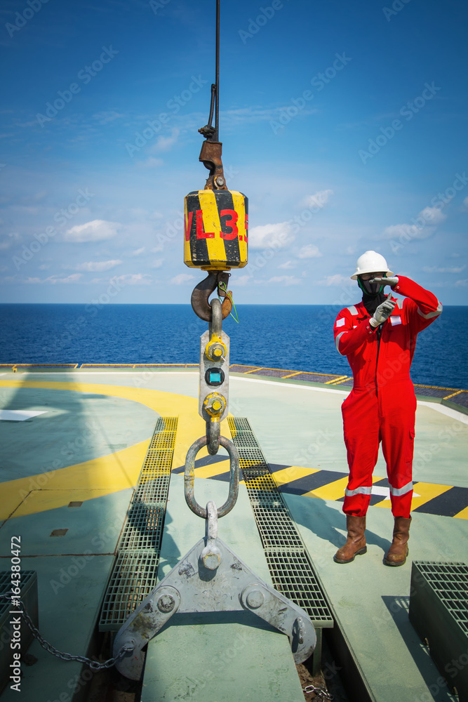 Foto de Crane inspector, crane inspector on the job inspec crane ...