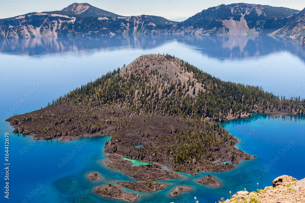 Wizard's Island, Crater Lake, Oregon, USA Stock Photo | Adobe Stock