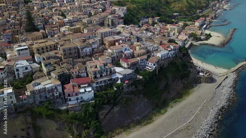 Vista aerea di Pizzo Calabro, molo, castello, Calabria, turismo Italia ...