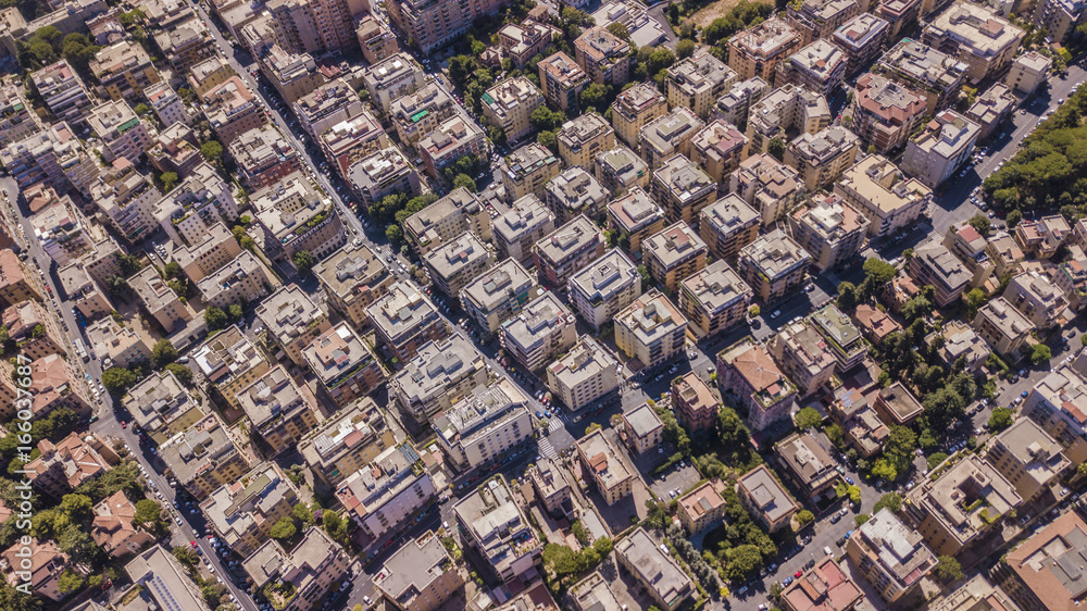 Fotka „Vista aerea di una parte del quartiere Monteverde a Roma. Tra le ...