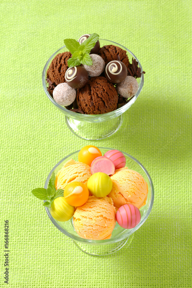 Ice cream coupes with chocolate truffles and fruit-flavored pralines ...