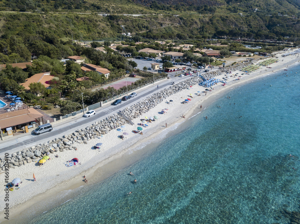 Fondale marino visto dall’alto, spiaggia di Zambrone, Calabria, Italia ...