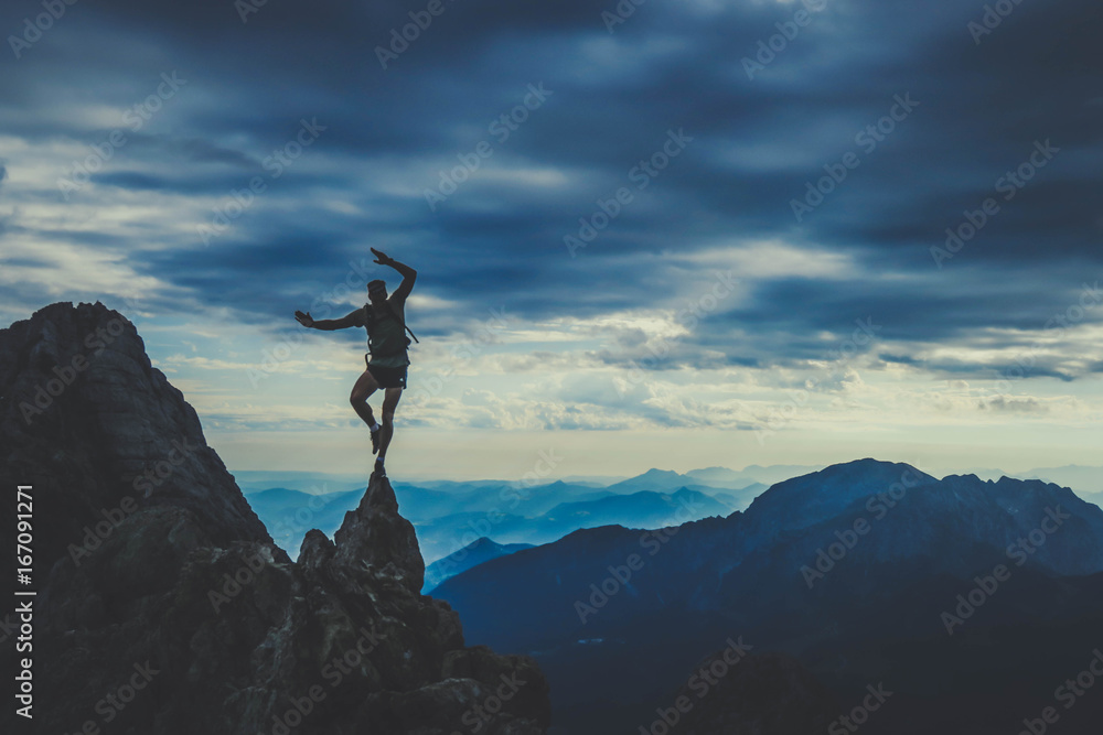 Bergsteigen Stock-Foto | Adobe Stock