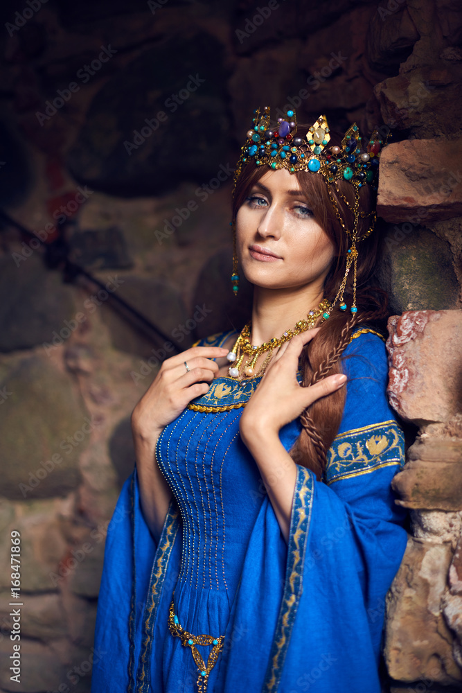 Beautiful Eleanor of Aquitaine, duchess and queen of England and France ...