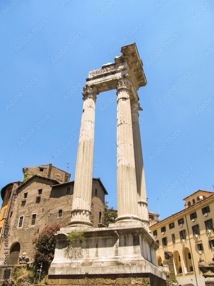 Templi di Apollo Sosiano e di Bellona (Temple of Apollo Sosianus) ruins ...