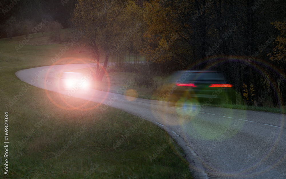 Auto gefährdet durch Fernlicht oder falsch eingestellte Scheinwerfer ...