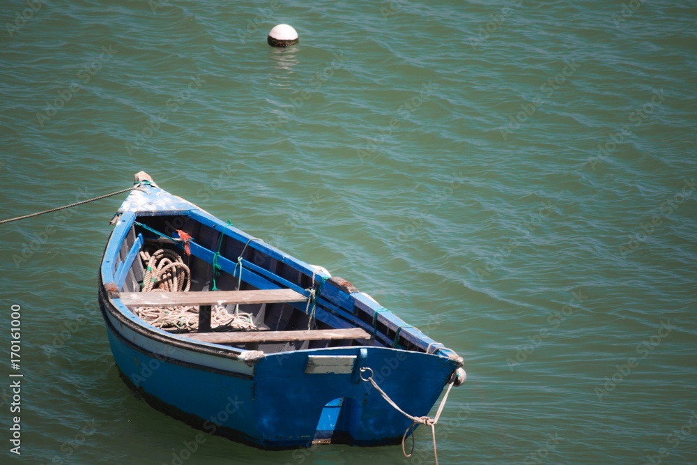 barque en bois Stock Photo | Adobe Stock