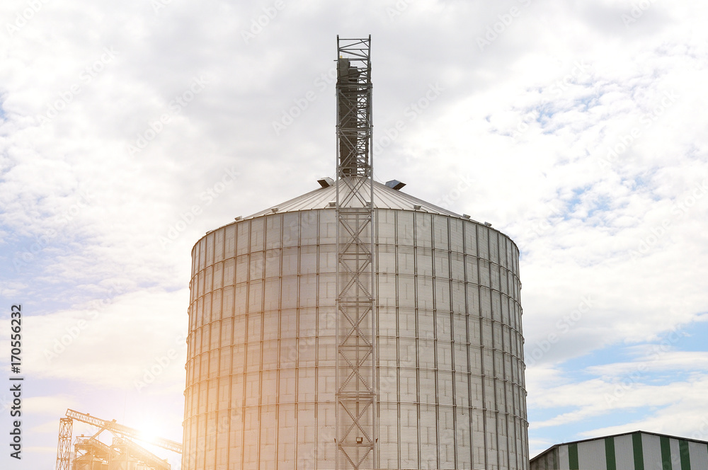 Agricultural Silo. Metal grain facility with silo. Stock-Foto | Adobe Stock