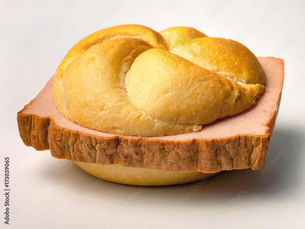 Leberkäsbrötchen Stock-Foto | Adobe Stock