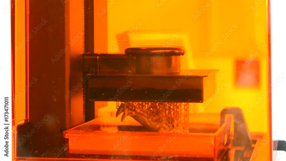 Stereolithography DPL 3d printer create detail and liquid drips ...