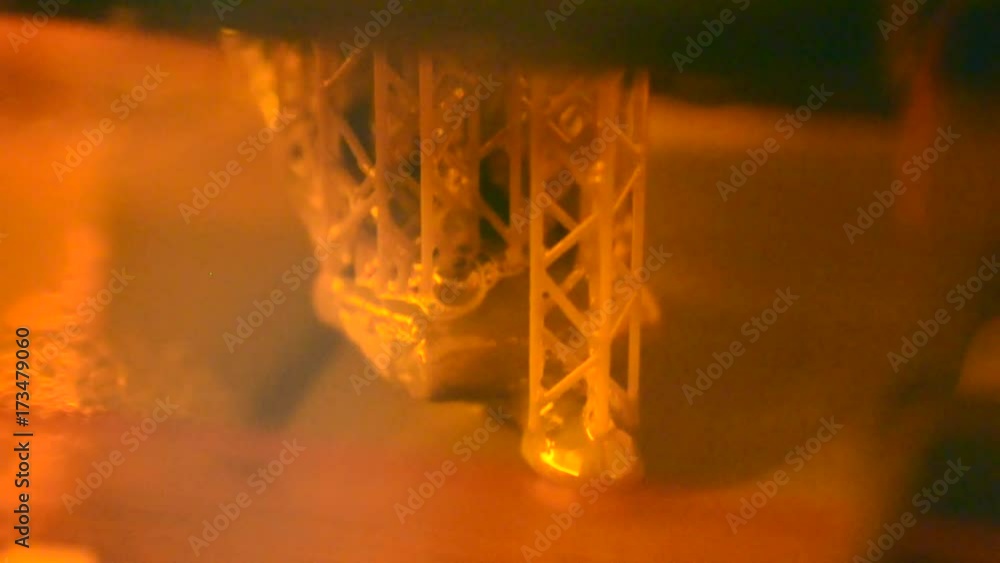 Stereolithography DPL 3d printer create detail and liquid drips ...