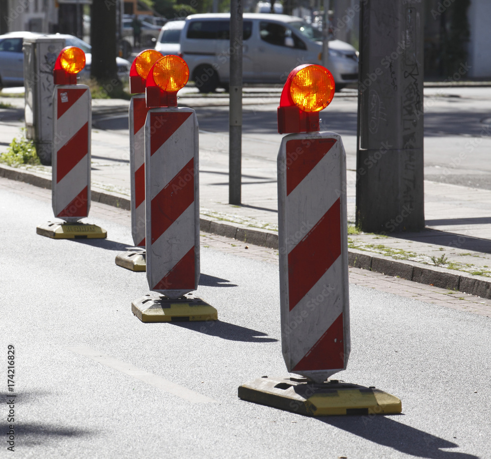 Verkehrszeichen Baustellenabsperrung Stock Photo | Adobe Stock
