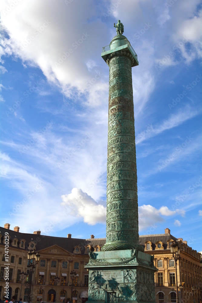 Vendome column with statue of Napoleon Bonaparte, on the Place Vendome ...