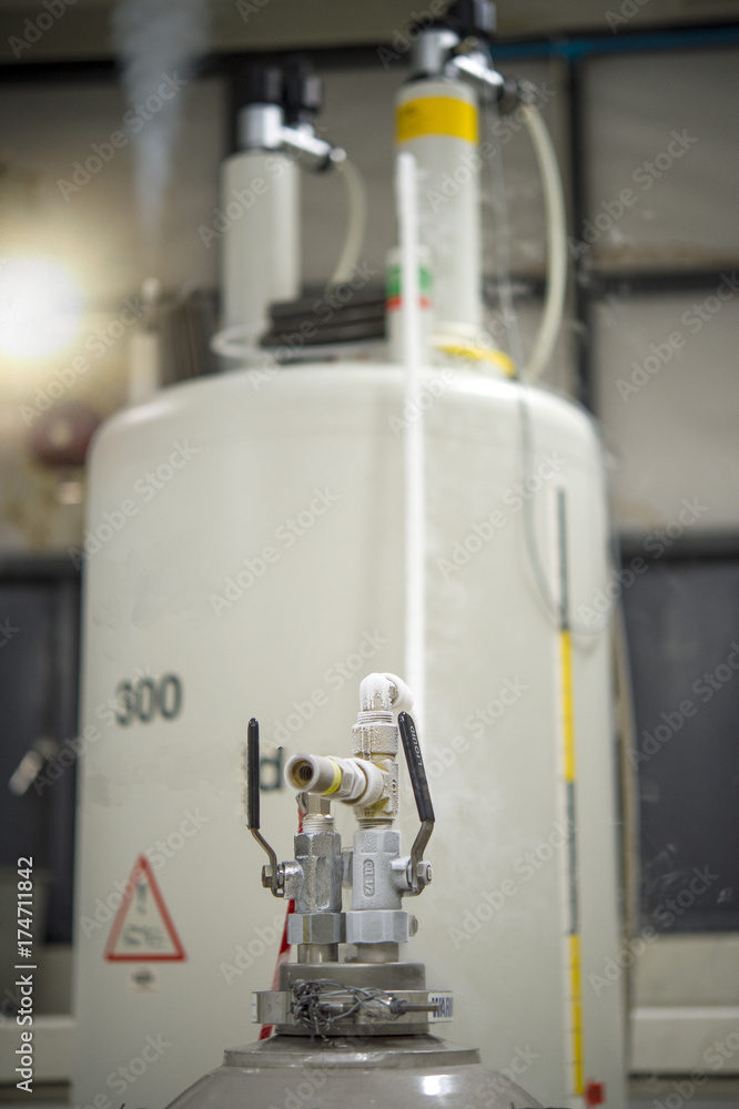 Scientists are adding nitrogen to the Nuclear magnetic resonance ...