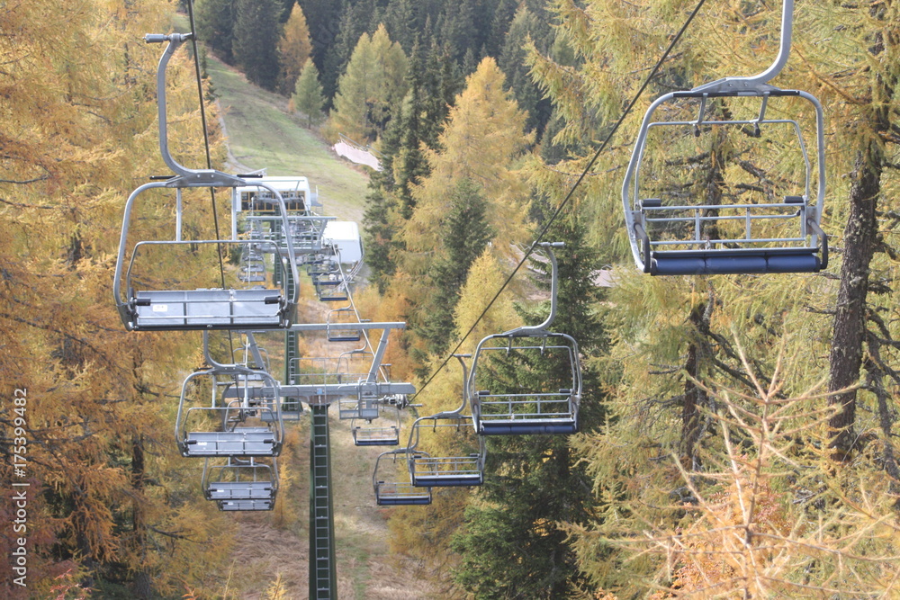 Skilift, Sessellift.Helmberg Stock Photo | Adobe Stock