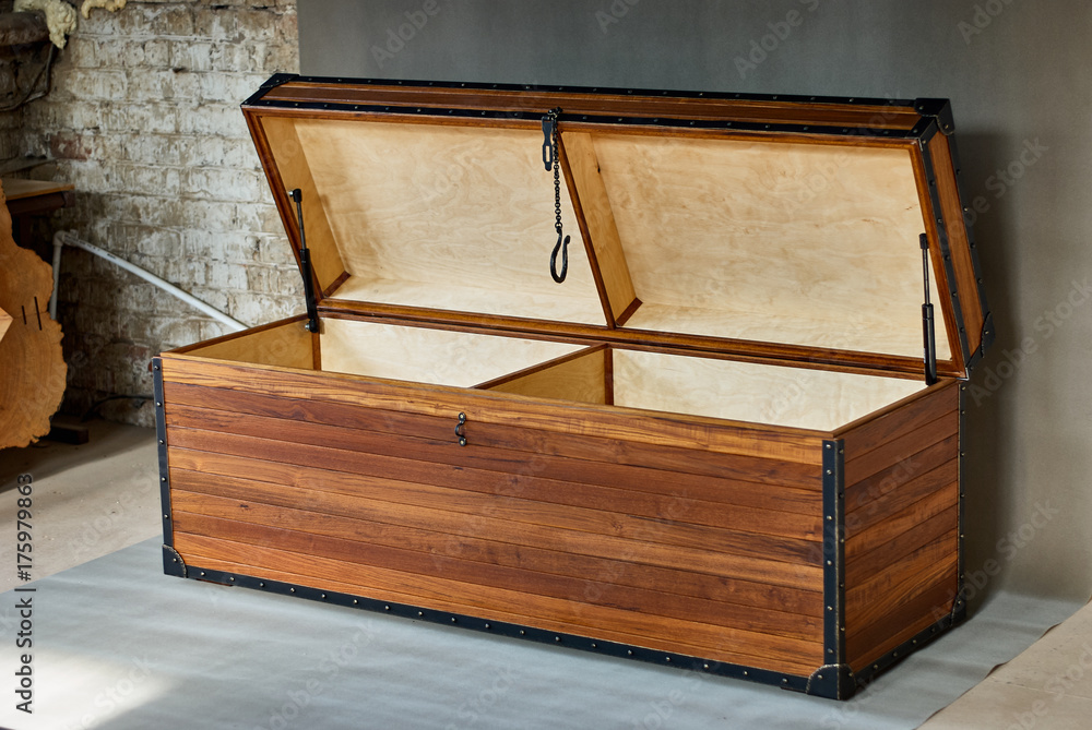 Solid teak chest. Wooden storage chest with lift gas spring. Open top ...