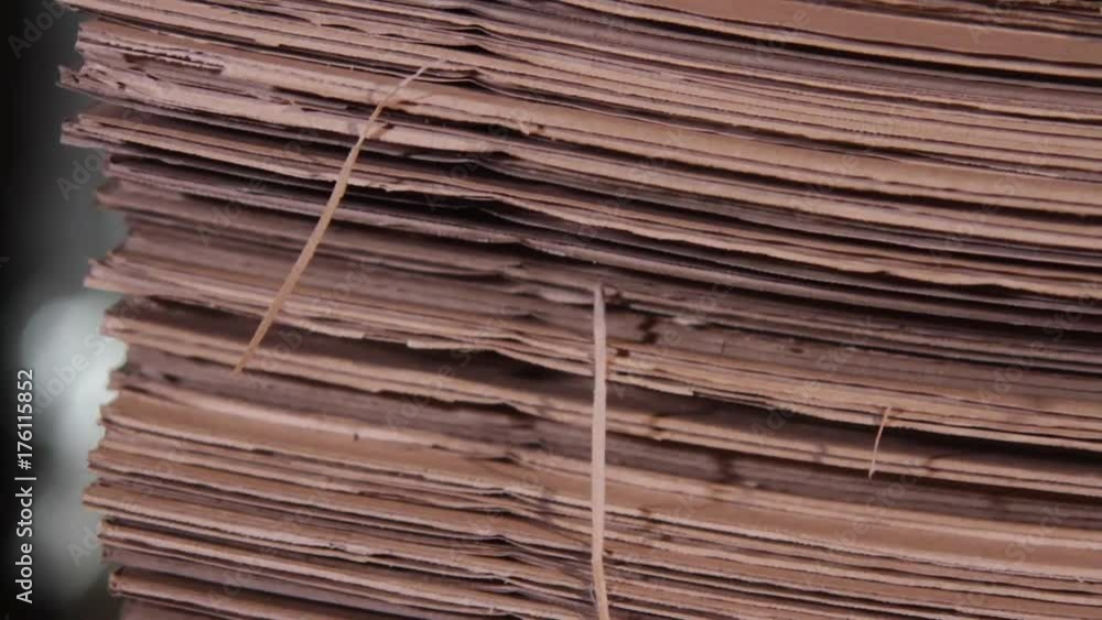 Cardboard box - material. Closeup image of pleat cardboard row at ...