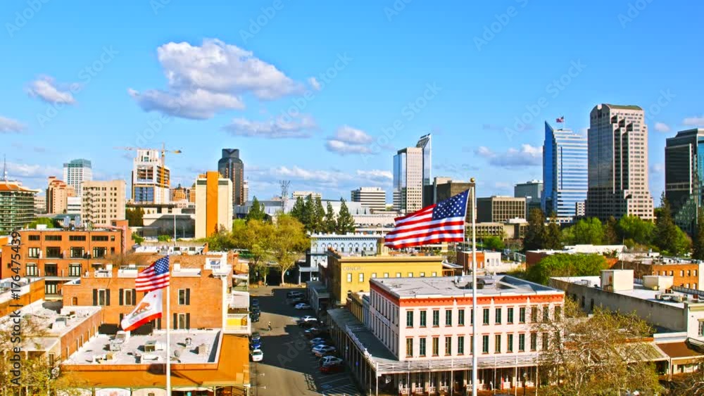 Vidéo Stock Cinematic aerial of Sacramento downtown, capital of ...