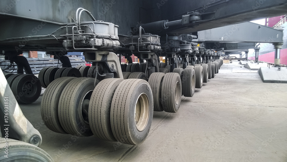 Supports and chassis to move the tower crane. Crane support equi Stock ...