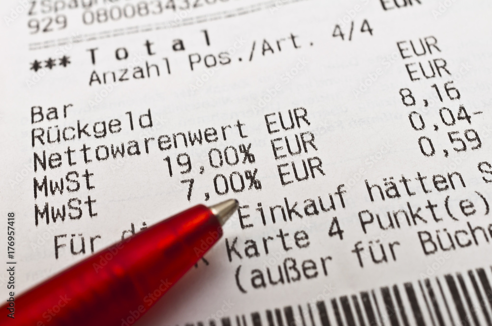 Einkauf Kassenzettel Stock-Foto | Adobe Stock