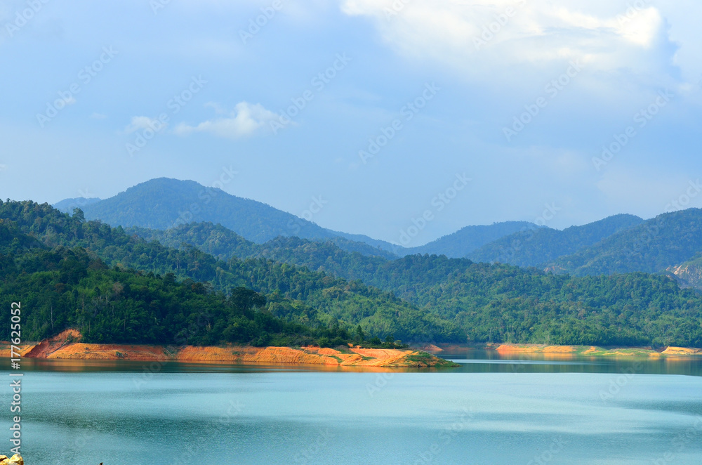 Scenery of man made lake at Sungai Selangor dam during midday... Photos ...